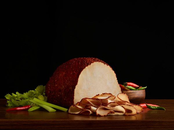 Boar's Head Blazin' Buffalo Style Roasted Chicken Breast / 8 - 9 oz. sliced